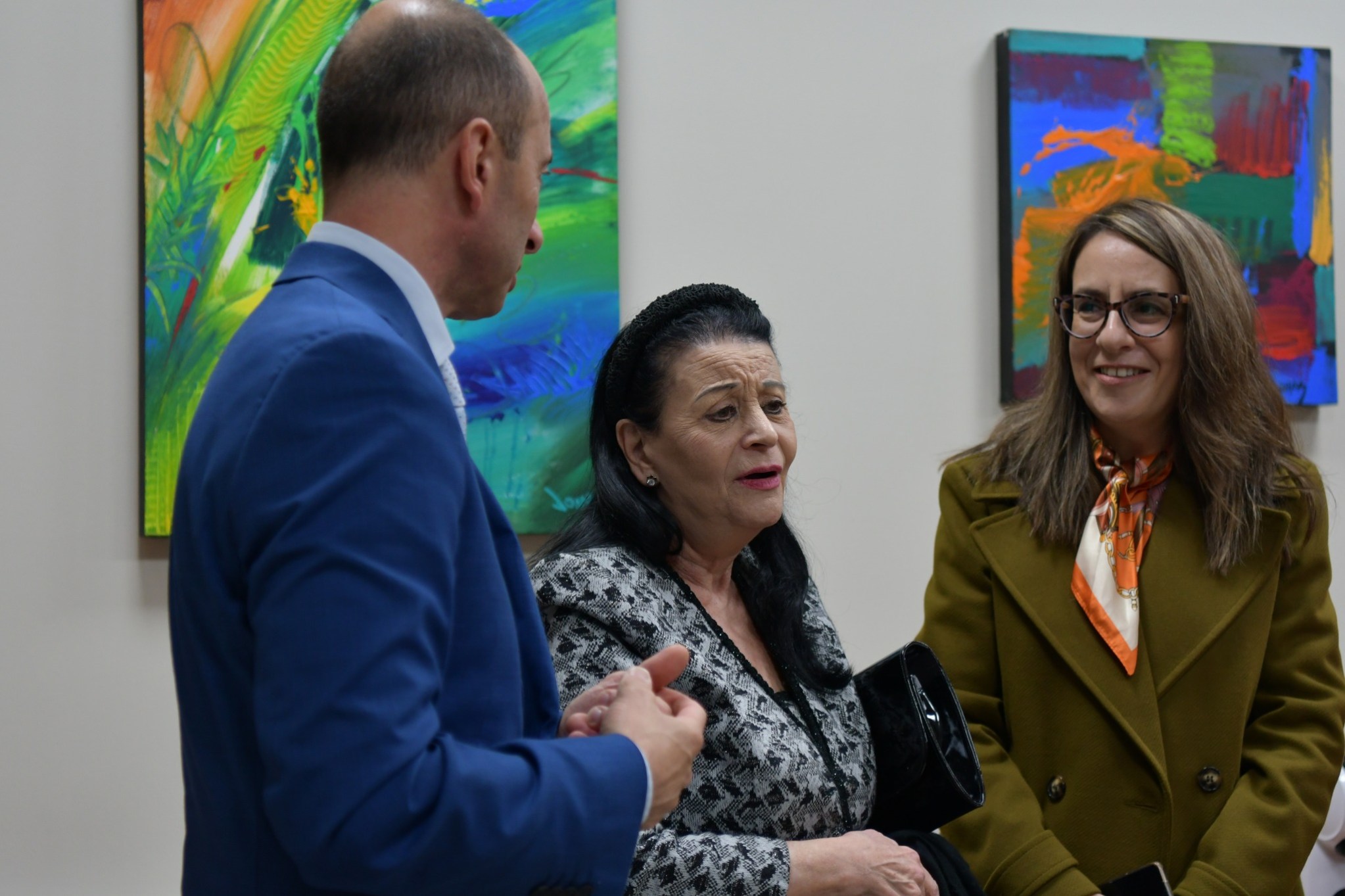 “Kuluri” Art Exhibition Inaugurated by Her Excellency, the President of ...